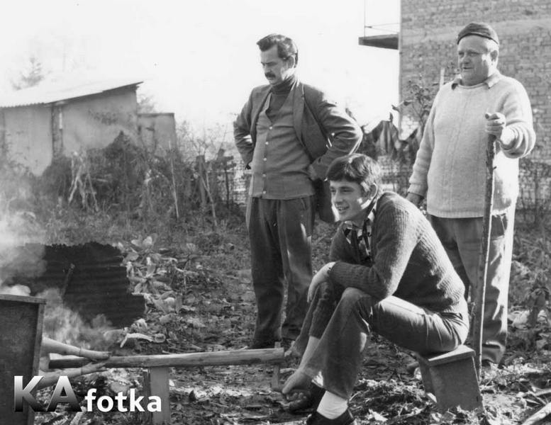 Spahije vrte ražanj | KAfotka