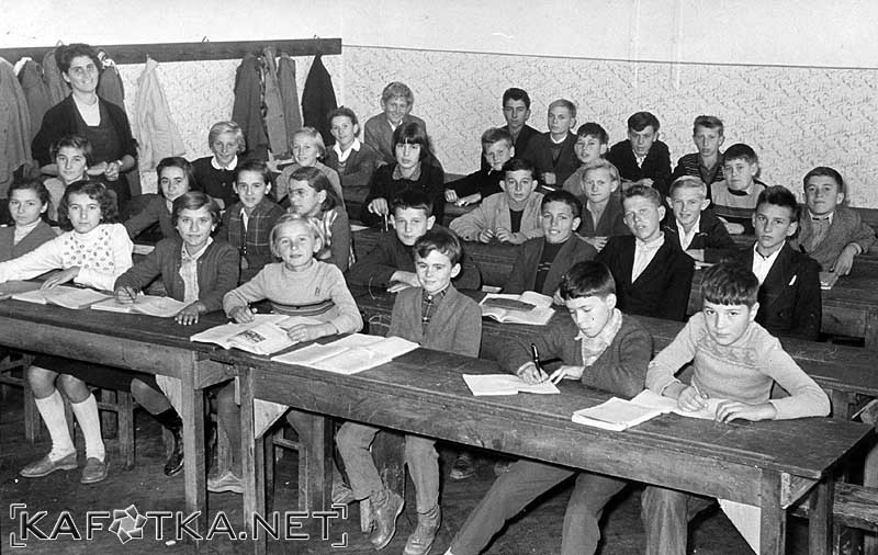 Narodna škola Ivo Lola Ribar 1956. | KAfotka